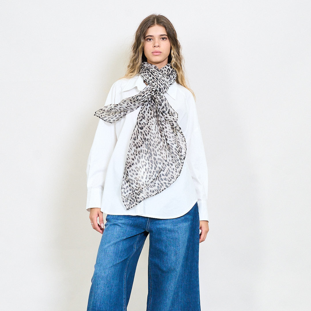 Micro leopard pattern sheer lightweight scarf wholesale – LEIVIP