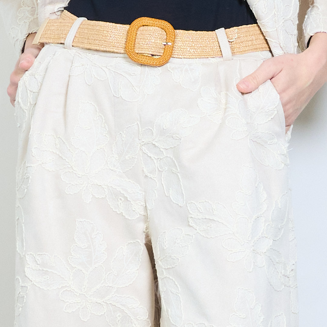 heim rechts statement hose mit weitem bein und blumenstickerei im ...