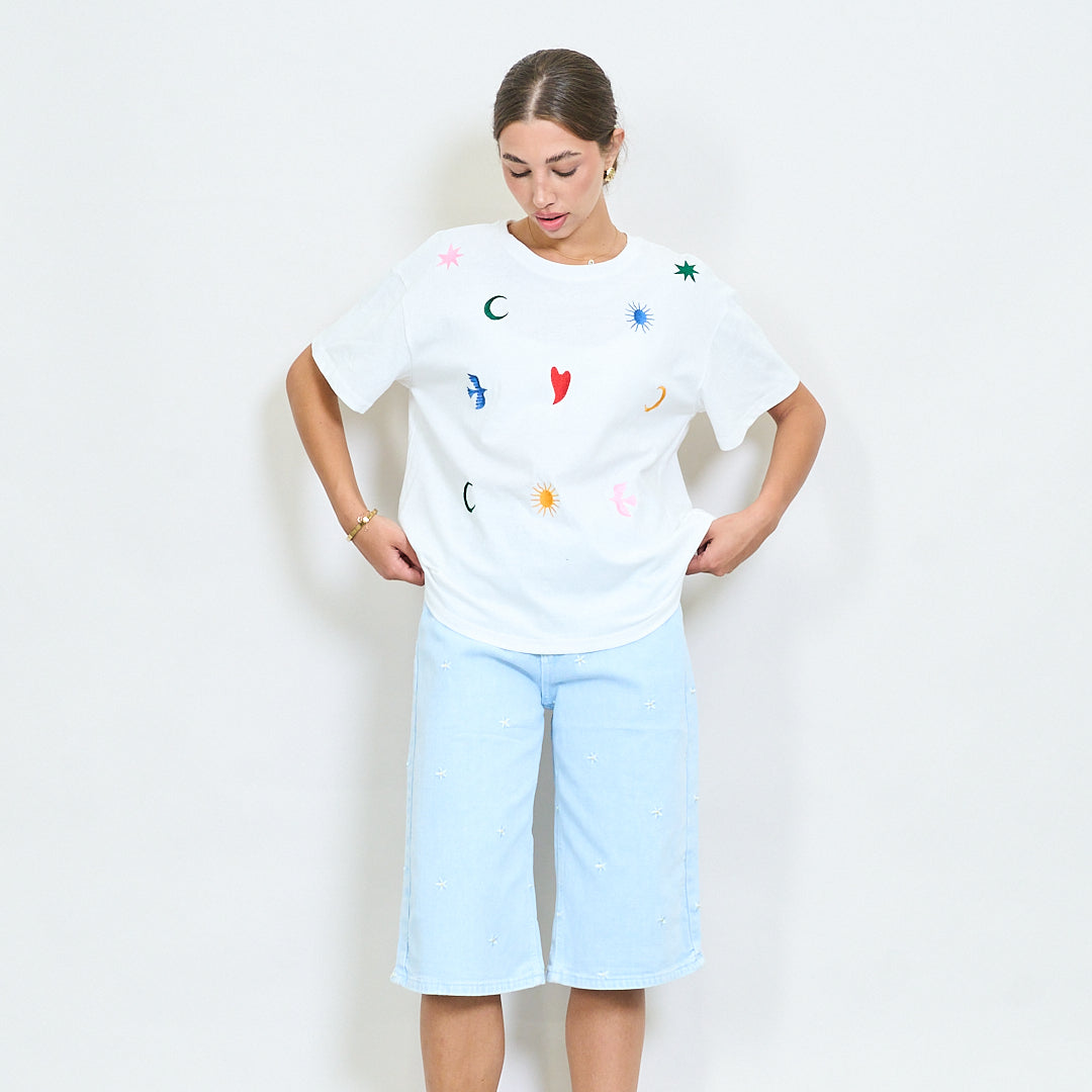 Whimsical symbol-embroidered relaxed t-shirt wholesale – LEIVIP